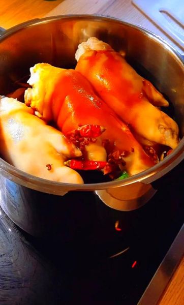 家常酱肘子高压锅做法_高压锅压多久才软烂-第3张图片-山城妙识 家常酱肘子高压锅做法_高压锅压多久才软烂-第3张图片-山城妙识