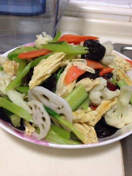 麻酱素什锦是哪里的菜_麻酱素什锦属于哪个菜系-第3张图片-山城妙识 麻酱素什锦是哪里的菜_麻酱素什锦属于哪个菜系-第3张图片-山城妙识