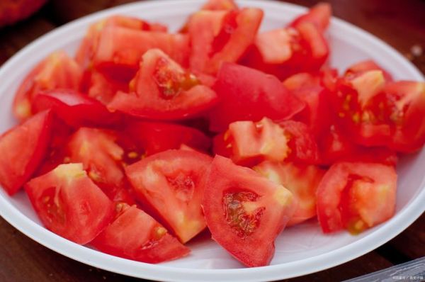 凉拌西红柿怎么做才好吃_夏日凉拌西红柿做法-第2张图片-山城妙识 凉拌西红柿怎么做才好吃_夏日凉拌西红柿做法-第2张图片-山城妙识