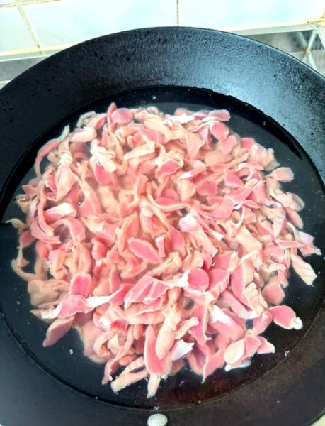 鸡胗炒青椒怎么做_鸡胗炒青椒需要焯水吗-第3张图片-山城妙识 鸡胗炒青椒怎么做_鸡胗炒青椒需要焯水吗-第3张图片-山城妙识