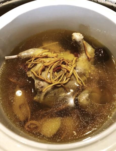 虫草炖鸽子的做法_虫草炖鸽子有什么功效-第1张图片-山城妙识 虫草炖鸽子的做法_虫草炖鸽子有什么功效-第1张图片-山城妙识