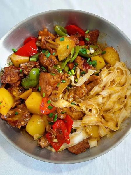 家常大盘鸡怎么做才好吃_大盘鸡制作技巧有哪些-第2张图片-山城妙识 家常大盘鸡怎么做才好吃_大盘鸡制作技巧有哪些-第2张图片-山城妙识