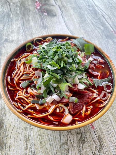 襄阳牛肉面哪家最正宗_襄阳牛肉面怎么做才地道-第3张图片-山城妙识 襄阳牛肉面哪家最正宗_襄阳牛肉面怎么做才地道-第3张图片-山城妙识