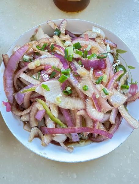 洋葱凉拌菜怎么做好吃_洋葱凉拌菜的做法大全-第1张图片-山城妙识 洋葱凉拌菜怎么做好吃_洋葱凉拌菜的做法大全-第1张图片-山城妙识