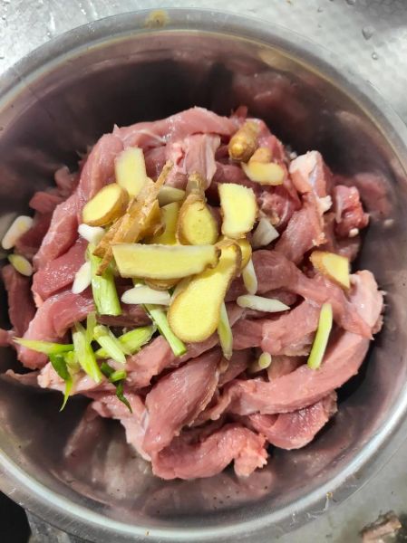 肉干怎么做_家庭自制肉干详细步骤-第2张图片-山城妙识 肉干怎么做_家庭自制肉干详细步骤-第2张图片-山城妙识