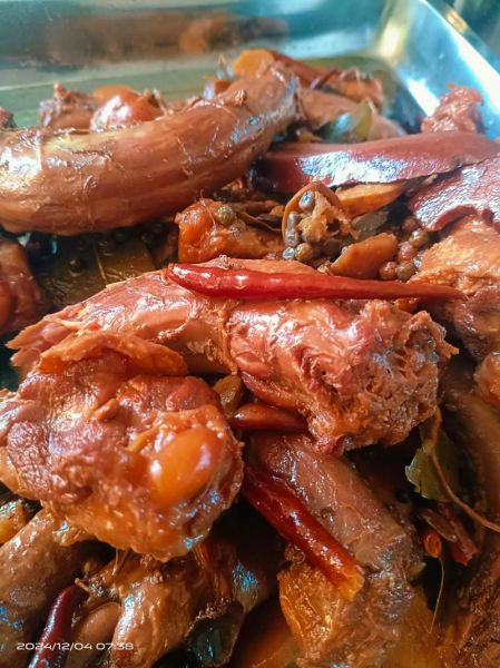 绝味鸭脖的做法及配料_绝味鸭脖怎么卤才入味-第1张图片-山城妙识