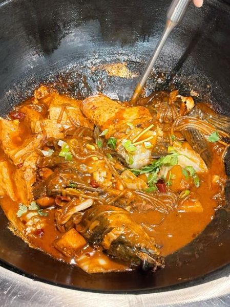 铁锅炖鲤鱼怎么做_铁锅炖鲤鱼需要多长时间-第1张图片-山城妙识 铁锅炖鲤鱼怎么做_铁锅炖鲤鱼需要多长时间-第1张图片-山城妙识