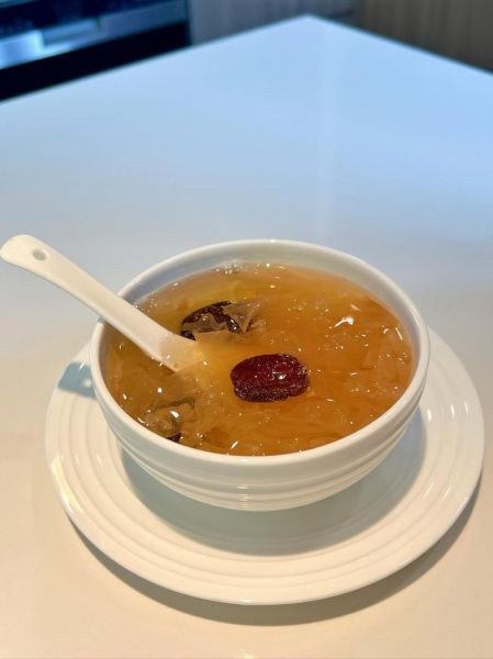 喝银耳汤的最佳时间_什么时候喝银耳汤最好-第2张图片-山城妙识