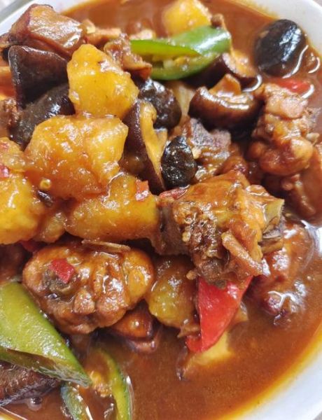 香菇炖鸡怎么做_香菇炖鸡要焯水吗-第1张图片-山城妙识 香菇炖鸡怎么做_香菇炖鸡要焯水吗-第1张图片-山城妙识