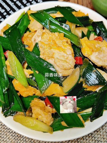 鸡蛋炒蒜苗怎么做_鸡蛋炒蒜苗的营养价值-第2张图片-山城妙识 鸡蛋炒蒜苗怎么做_鸡蛋炒蒜苗的营养价值-第2张图片-山城妙识