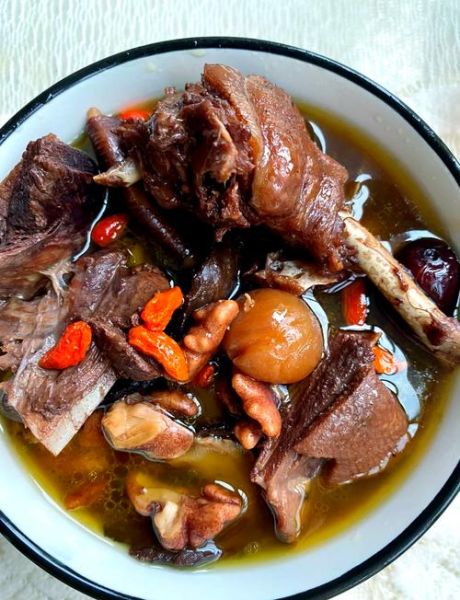 老鸭汤怎么做最滋补_老鸭汤用什么药材最养人-第2张图片-山城妙识 老鸭汤怎么做最滋补_老鸭汤用什么药材最养人-第2张图片-山城妙识