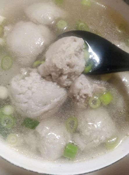 鲅鱼丸子怎么做_鲅鱼丸子为什么Q弹-第1张图片-山城妙识 鲅鱼丸子怎么做_鲅鱼丸子为什么Q弹-第1张图片-山城妙识