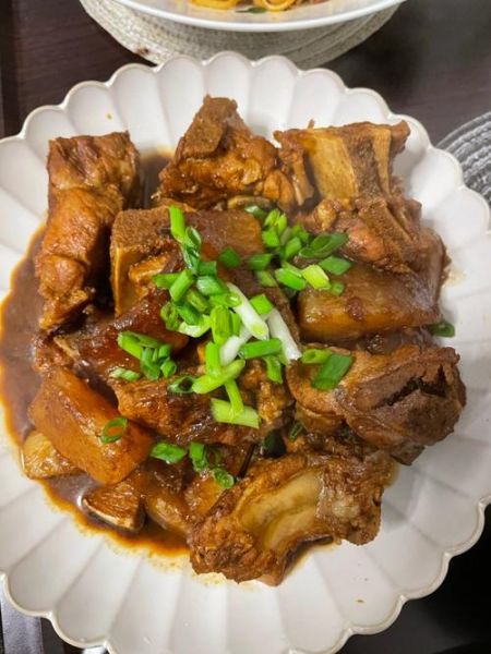 萝卜焖排骨怎么做_萝卜焖排骨要焯水吗-第1张图片-山城妙识 萝卜焖排骨怎么做_萝卜焖排骨要焯水吗-第1张图片-山城妙识