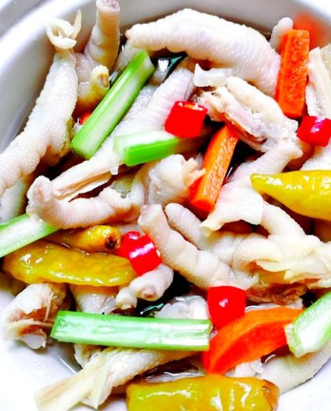 泡椒凤爪的泡椒怎么做_家庭自制泡椒详细步骤-第1张图片-山城妙识