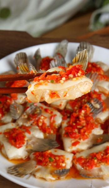 鱼翅捞饭加大头蒜好吃吗_怎么做才正宗-第3张图片-山城妙识 鱼翅捞饭加大头蒜好吃吗_怎么做才正宗-第3张图片-山城妙识