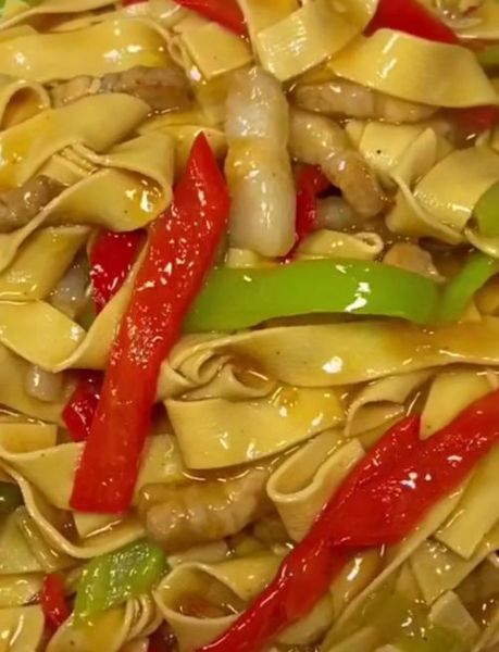 尖椒炒肉皮怎么做_尖椒炒肉皮的家常做法-第3张图片-山城妙识