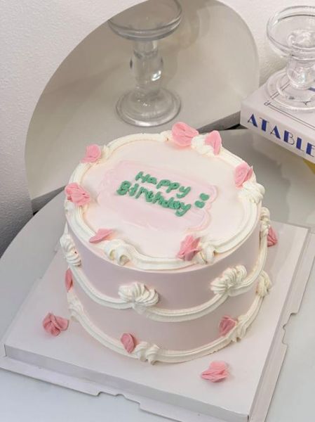 裱花蛋糕是什么意思_裱花蛋糕和普通蛋糕区别-第1张图片-山城妙识 裱花蛋糕是什么意思_裱花蛋糕和普通蛋糕区别-第1张图片-山城妙识