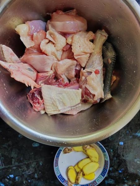 高压锅炖鸡汤多长时间最好_高压锅炖鸡汤多久能熟-第1张图片-山城妙识 高压锅炖鸡汤多长时间最好_高压锅炖鸡汤多久能熟-第1张图片-山城妙识