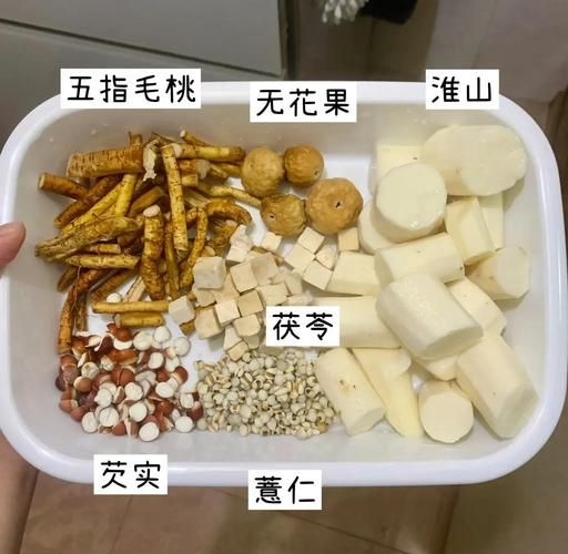 龙骨煲汤放什么材料_龙骨煲汤怎么搭配-第1张图片-山城妙识 龙骨煲汤放什么材料_龙骨煲汤怎么搭配-第1张图片-山城妙识