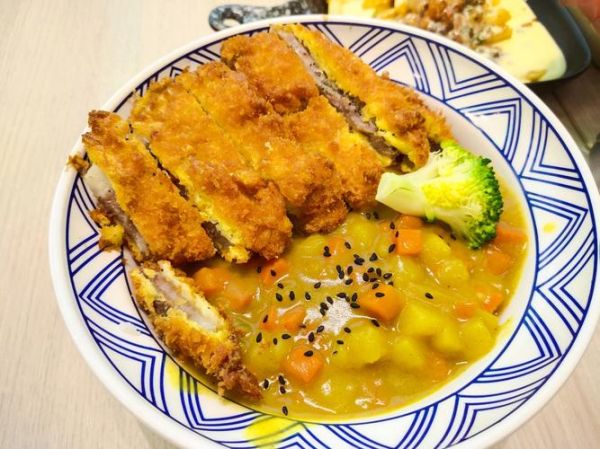 铁板牛排饭怎么做_铁板牛排饭热量高吗-第2张图片-山城妙识