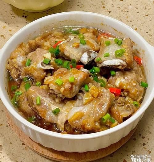 蒸排骨焯水好还是不焯水好_区别在哪-第1张图片-山城妙识