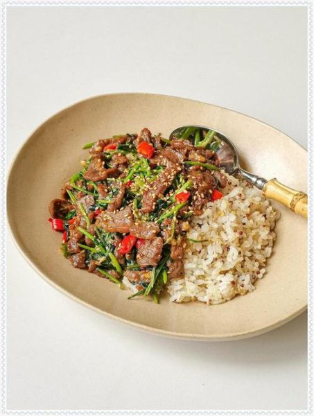 蚝油牛肉盖浇饭怎么做_蚝油牛肉盖浇饭热量高吗-第2张图片-山城妙识 蚝油牛肉盖浇饭怎么做_蚝油牛肉盖浇饭热量高吗-第2张图片-山城妙识