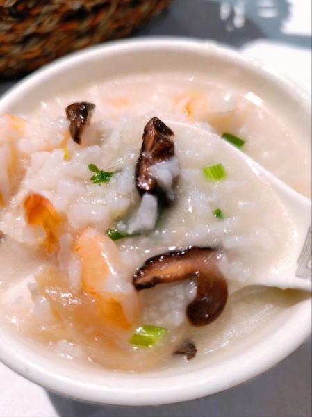 鲍鱼海鲜粥怎么做才鲜_鲍鱼海鲜粥的5个关键窍门-第2张图片-山城妙识 鲍鱼海鲜粥怎么做才鲜_鲍鱼海鲜粥的5个关键窍门-第2张图片-山城妙识