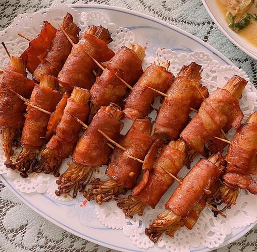 金针菇培根卷怎么做_金针菇培根卷需要烤多久-第3张图片-山城妙识