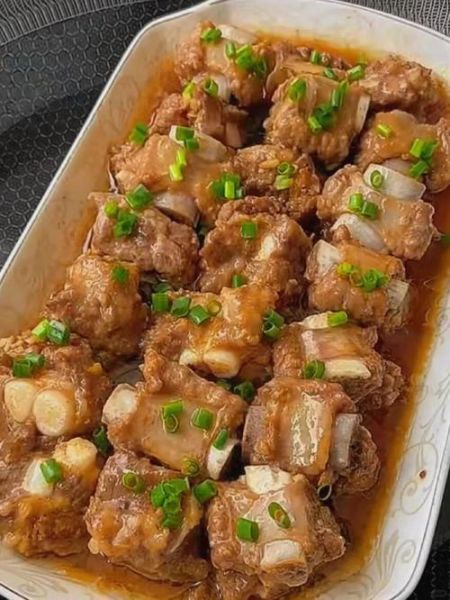 蒜香排骨怎么做_家常蒜香排骨简单做法-第1张图片-山城妙识 蒜香排骨怎么做_家常蒜香排骨简单做法-第1张图片-山城妙识