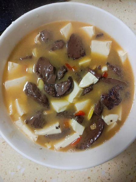猪血煮豆腐怎么做_猪血煮豆腐的家常做法-第2张图片-山城妙识