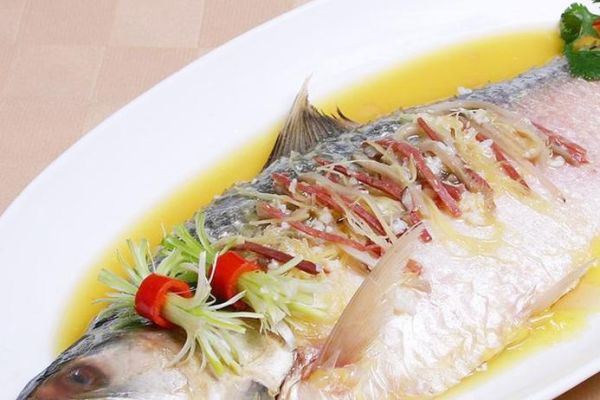 红烧鲥鱼怎么做_红烧鲥鱼的家常做法-第3张图片-山城妙识