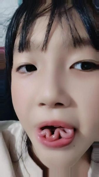 莲花卷舌怎么练_莲花卷舌图片真实吗-第2张图片-山城妙识