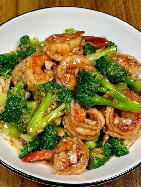 虾仁炒菜花怎么做_虾仁炒菜花用焯水吗-第2张图片-山城妙识 虾仁炒菜花怎么做_虾仁炒菜花用焯水吗-第2张图片-山城妙识