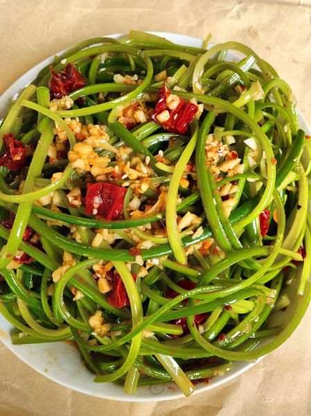 腌蒜苔的家常做法_蒜苔怎么腌才脆-第3张图片-山城妙识 腌蒜苔的家常做法_蒜苔怎么腌才脆-第3张图片-山城妙识