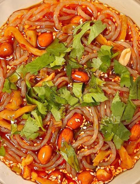 家庭酸辣粉怎么做_酸辣粉调料比例是多少-第2张图片-山城妙识