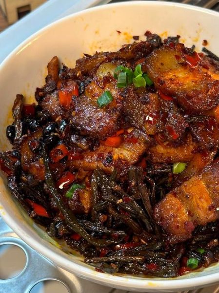 豆角干焖五花肉怎么做_豆角干焖五花肉需要焯水吗-第3张图片-山城妙识