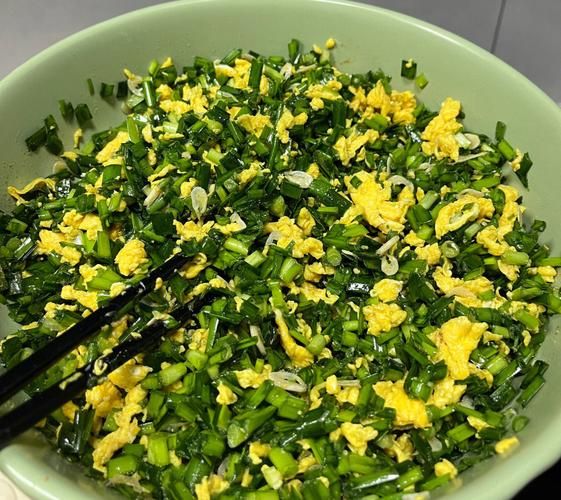 韭菜水饺怎么和面不破皮_韭菜馅怎么调才鲜嫩-第2张图片-山城妙识