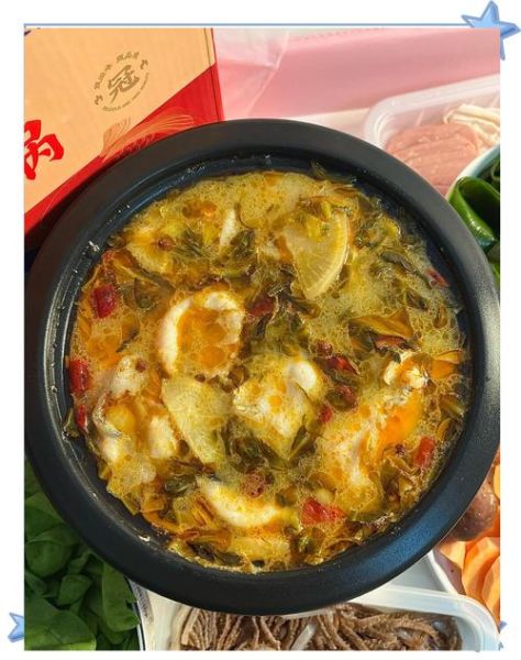 酸菜鱼火锅配菜推荐_酸菜鱼火锅配菜有哪些-第2张图片-山城妙识