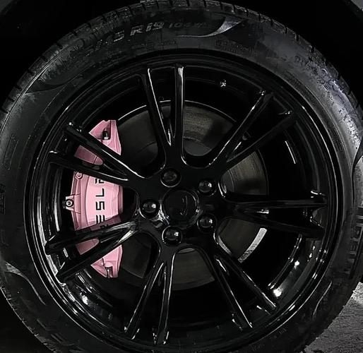 黑轮毂会不会掉漆_黑轮毂怎么改色-第2张图片-山城妙识