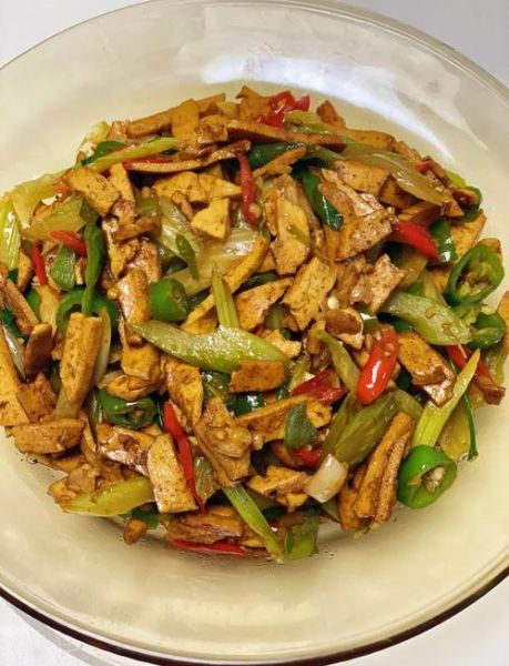 香芹菜怎么炒好吃_香芹菜的家常做法-第2张图片-山城妙识