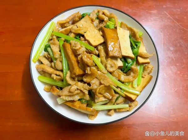 香干芹菜肉丝怎么炒好吃_香干芹菜肉丝热量高吗-第3张图片-山城妙识