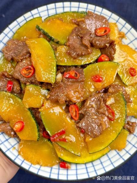 小南瓜炒肉怎么做_小南瓜炒肉的家常做法-第3张图片-山城妙识