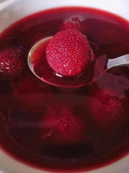 杨梅酸梅汤的做法_如何自制酸甜解暑杨梅汤-第2张图片-山城妙识