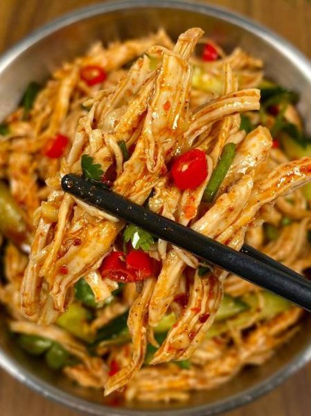 凉拌鸡丝怎么做好吃_凉拌鸡丝用什么调料-第1张图片-山城妙识