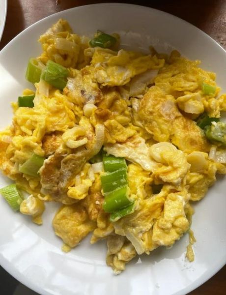 怎么炒鸡蛋又嫩又好吃_炒鸡蛋怎么炒才蓬松-第2张图片-山城妙识