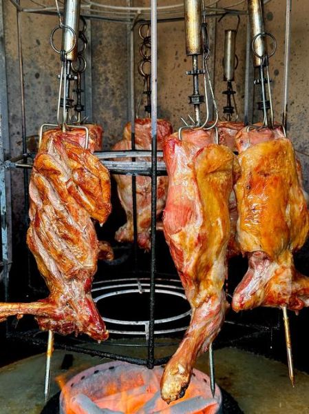 烤箱烤羊腿怎么烤才好吃_羊腿烤箱温度时间多少合适-第2张图片-山城妙识 烤箱烤羊腿怎么烤才好吃_羊腿烤箱温度时间多少合适-第2张图片-山城妙识