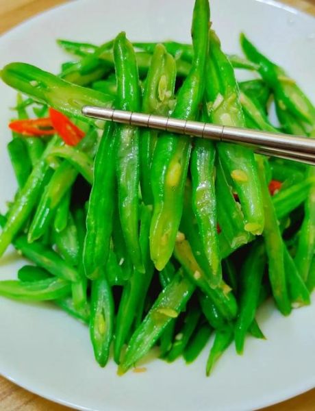 蒜蓉四季豆怎么做_四季豆焯水几分钟才脆绿-第1张图片-山城妙识