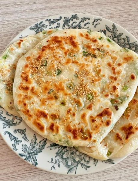 葱油饼怎么做才外酥内软_葱油饼酥脆的秘诀-第2张图片-山城妙识 葱油饼怎么做才外酥内软_葱油饼酥脆的秘诀-第2张图片-山城妙识