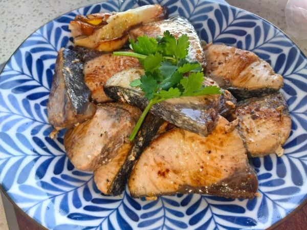 水浸金枪鱼怎么吃_水浸金枪鱼做法大全-第1张图片-山城妙识