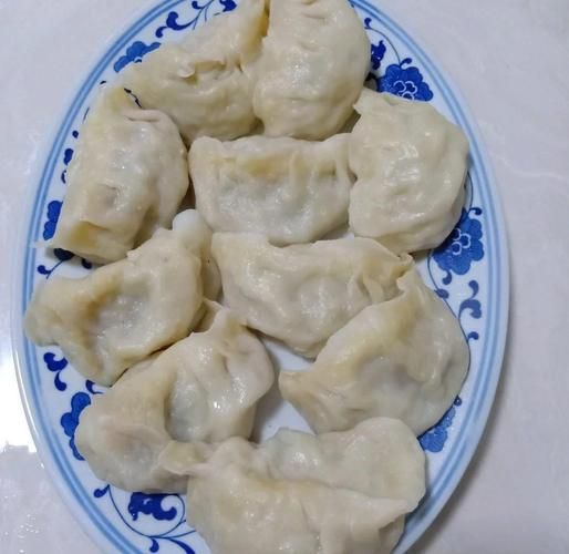 素馅水饺煮多久_素饺子开锅后几分钟熟-第1张图片-山城妙识